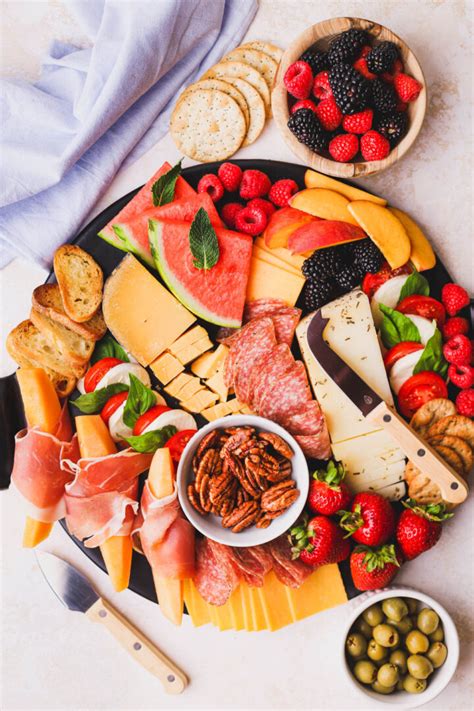 Easy Summer Charcuterie Board The Epicurean Mouse