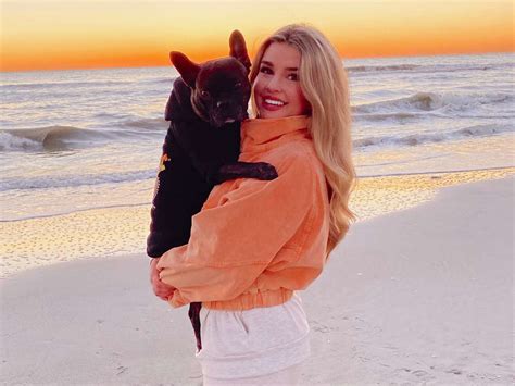 Who Is Pete Alonsos Wife All About Haley Alonso