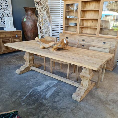 Teak Table Column 240 With Nat Fuerteventura Royal Kookabura