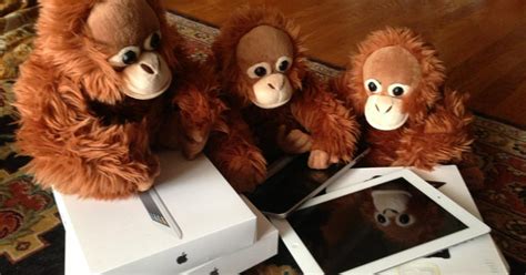 Orangutans You Swingers Now Theres A Tinder For You Cnet