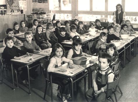 Photo De Classe Maternelle De 1974 Ecole Gaston Soufflay Copains Davant