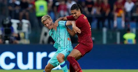 Transfer Target Rasmus Hojlund Names Former Manchester United Defender