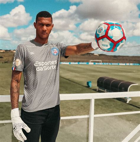 Goleiro Adriel é Regularizado E Pode Estrear Pelo Bahia Jornal Correio