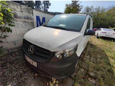 Syndyk sprzeda samochód ciężarowy Mercedes Benz VITO Warszawa