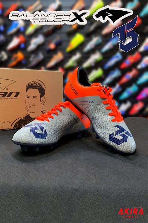 1111 รองเท้าฟุตบอล Pan T5 Akira Sports อากิระ สปอร์ต