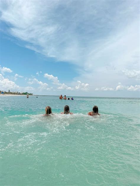 Aesthetic Beach Sunscreen Instagram Inspo Summer Spf Sun Filler Photo