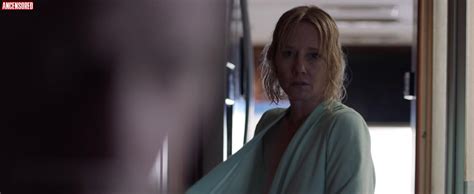 Naked Anne Heche In The Vanished