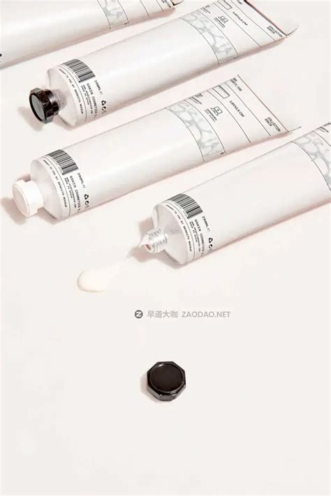 10款时尚欧美风化妆品滴管瓶面霜罐洗面奶软管包装盒设计展示ps贴图样机模板 Bendito Mockup Cosmetic