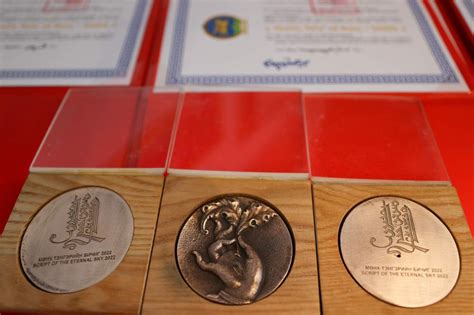 “Мөнх тэнгэрийн бичиг 2022” монгол уран бичлэгийн шилдгүүд тодров