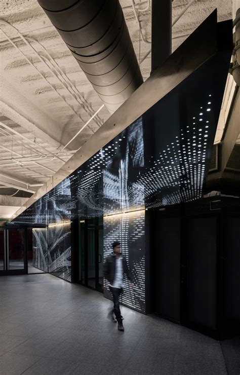 California Offices Revamped By Tighe Architecture Feature Glowing Patterns