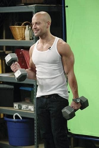 Joey Lawrence Flexing