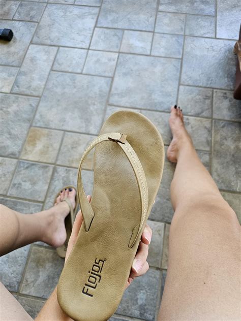 Hot College Girl Loves Her Flip Flops Rflipflopfeet