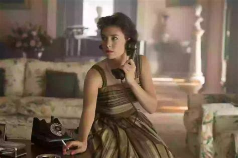 The Queen The Raunchy Sex Scene That Netflix Cut From The Crown