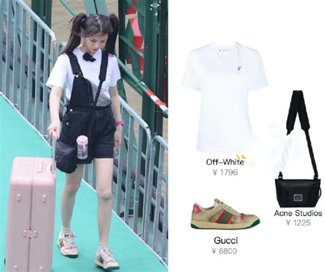 論「衣服只穿一半」我只服楊超越！看到生圖下她的腿型後，我酸了 壹讀