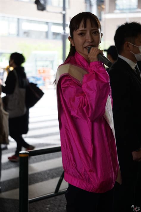 若者の投票で政治を変える！ 政治家女子48党 大津綾香が中目黒で区民に向けて魂の街頭演説 日刊エンタメクリップ