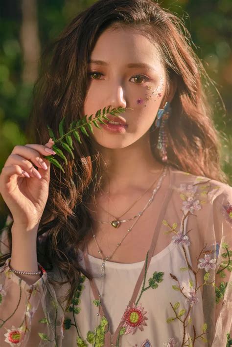 Tiểu Sử Amee Nữ Ca Sĩ 10x Siêu Hot Gây Nhiều Tranh Cãi