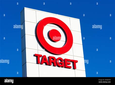 Target Corporation Hi Res Stock Photography And Images Alamy