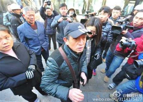 复旦投毒案二审维持原判 林森浩和黄洋家人旁听 新浪新闻