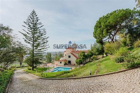 Quintas e casas rústicas Palacete T11 à venda em Costa da Caparica