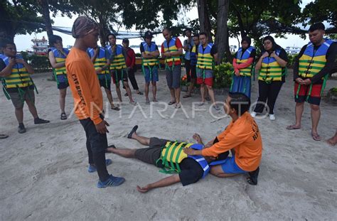 PELATIHAN PENANGGULANGAN BENCANA ANTARA Foto