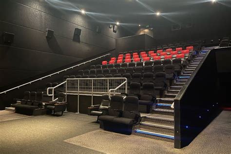 Hire Medium Screens Vue Cinema Shepherds Bush Westfield London
