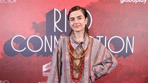 Maria Casadevall Desbrava Outro Idioma Em Rio Connection Muitos Desafios