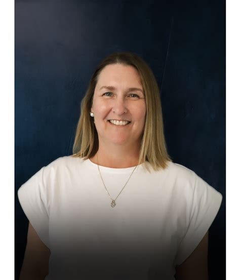 Christine Bracey Mlea