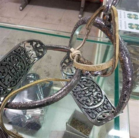 Хэт хутга бүс Захиалгаар ган сийлбэр хийнэ 91099025 Facebook