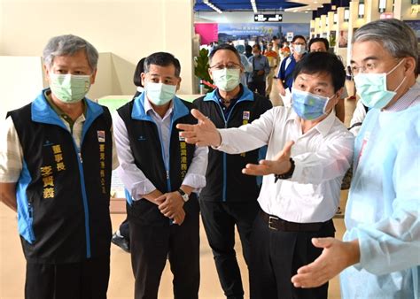 提升港口防疫！交通部次長祁文中視察高雄港疫苗施打 地方 Nownews今日新聞