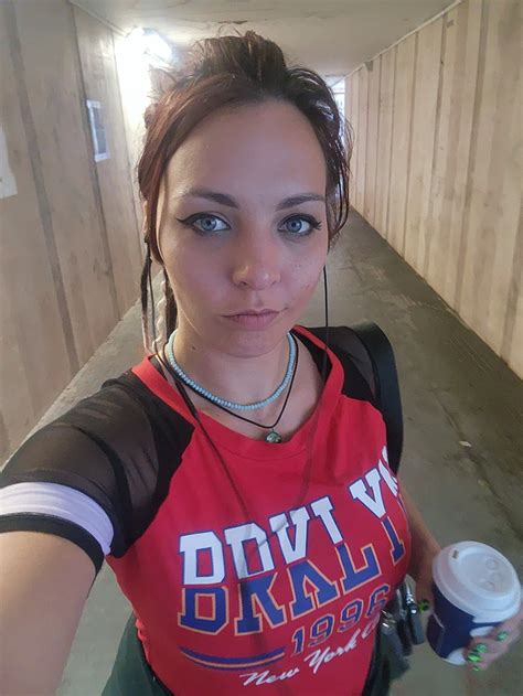 Интро 111223 2341 Пикабу