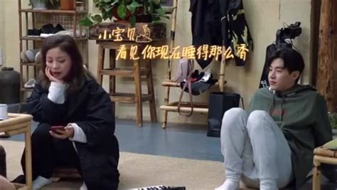 金玟岐给跳跳俏俏写歌 张杰感动 何炅老师眼泛泪花！