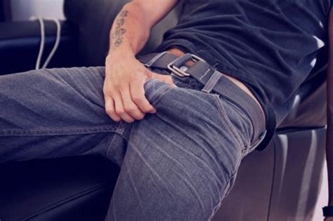 Holding It Tight Scrolller