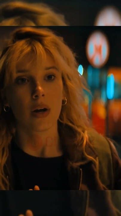 بتقابل روبوت بيساعدها انها تلاقي أخوها لكنها بتكتشف في النهاية ان الروبوت واخوها شخص واحد ملخص ج