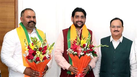Aaps Lone Lok Sabha Mp Sushil Rinku Joins Bjp With An Aap Mla Punjab