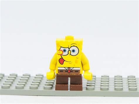 205 444 Lego Spongebob Spongebob Intent Look Tongue Out Bob008 Aukro