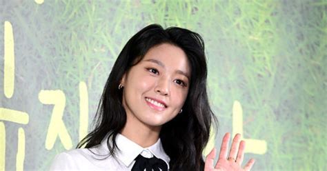 설현 미소로 사로잡네 사진