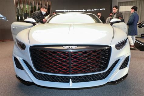 전 세계 단 18대 한정판 벤틀리 첫 공개 가격이 무려 헉스