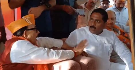 Mughalsarai Mla Ramesh Jaiswals Argument With Bjp District President