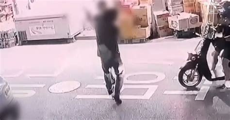 흉기로 위협해 강도행각…사장이 제압