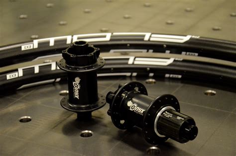 Onyx Classic Boost Matte Black Stan S Flow Ex3 29″ Wheels Onyx Hubs