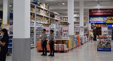 Thai Watsadu Opens New Store In Chalong