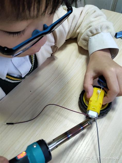 Mindarduino实验21 用两个l298n电动机驱动四个130电机测试4轮同时转动 知乎