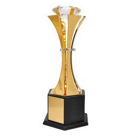 Goldenandsilver Solid Brass Trophy At ₹ 3500piece In Chennai Id