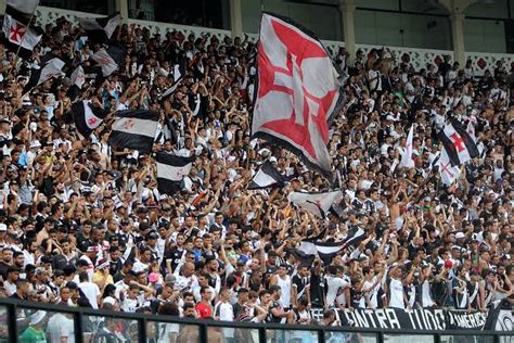 Vasco anuncia venda de SAF a fundo por R 700 milhões extras veja