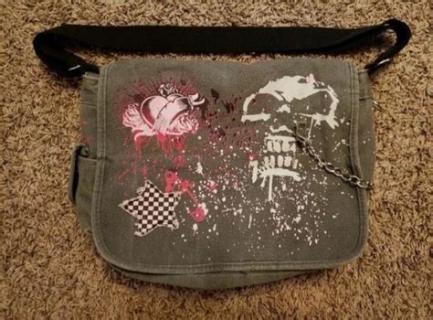 Pin By Moldy On Emo Purses Man Bag Cute Bags
