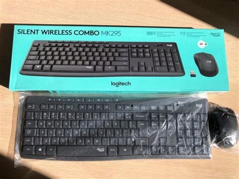 Combo Teclado e Mouse sem fio Logitech MK com Digitação e Clique Silencioso Conexão USB