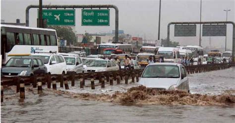 Waterlogged Flooded Road In Delhi Due To Heavy Rain Delhi Nyoooz