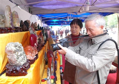 首届“赏石文化节”开幕暨鸡血石文化街开街 今日临安