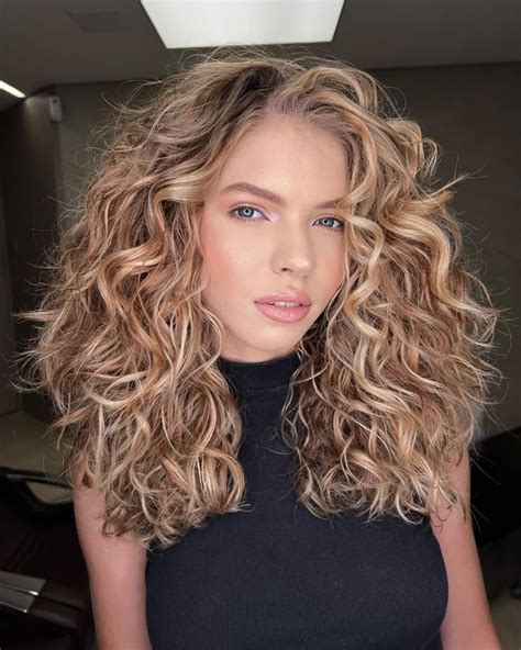 30 Gorgeous Curly Hair Color Ideas To Pull Off In 2024 Colored Curly