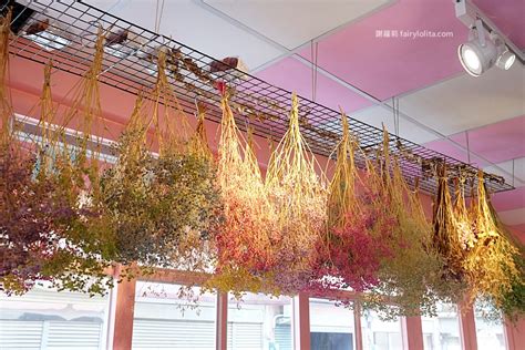大瑋叔叔手作大福。低調隱密藏巷弄，巨型手作大福一顆只要銅板價，飽滿內餡一咬就爆漿！ 蹦啾♥謝蘿莉 La Vie Heureuse